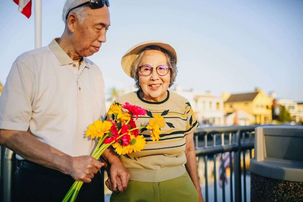 3 Ways Of Building Healthy Relationships - Vivien Roggero